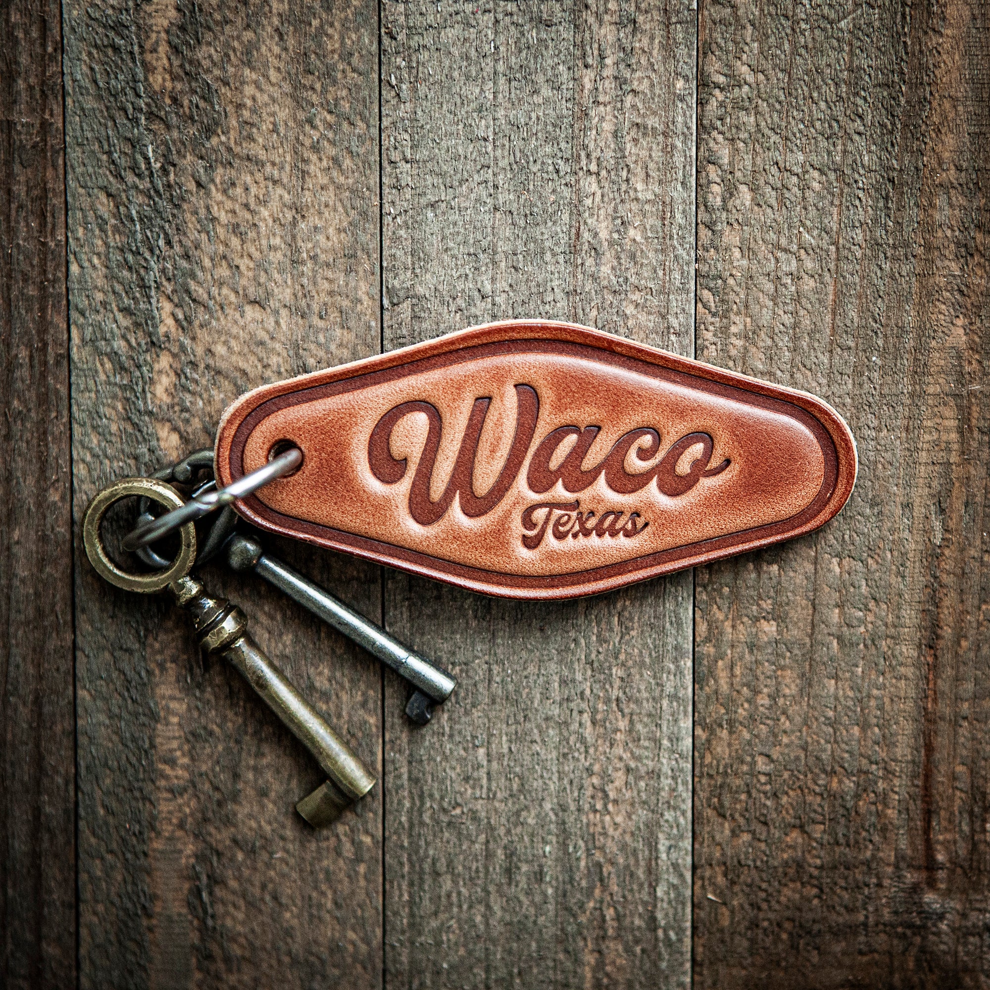 Waco Texas Script Leather Keychain Motel Style – Sugarhouse Leather